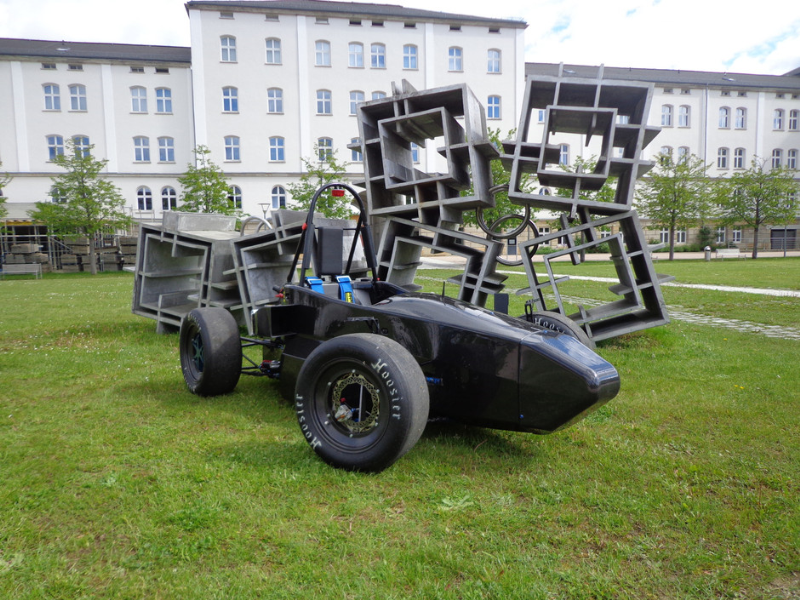 Students see a winning “Formula” in Harness proD - Electrical Engineering