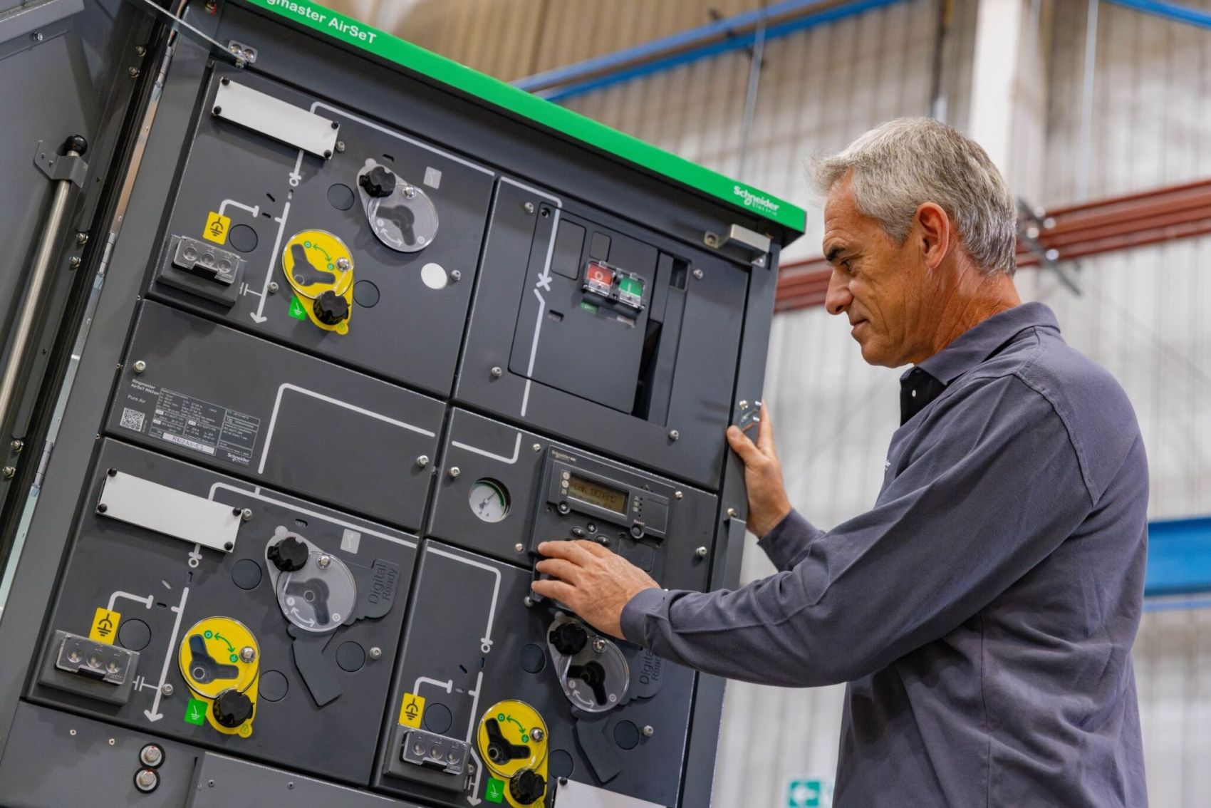 Schneider Electric launches next generation switchgear, Ringmaster ...
